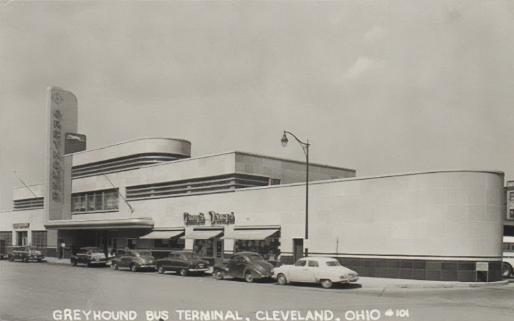 Cleveland Greyhound Bus station: The ideal of streamline moderne style
