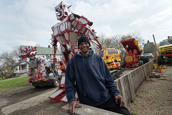 Cleveland muscle: art on wheels